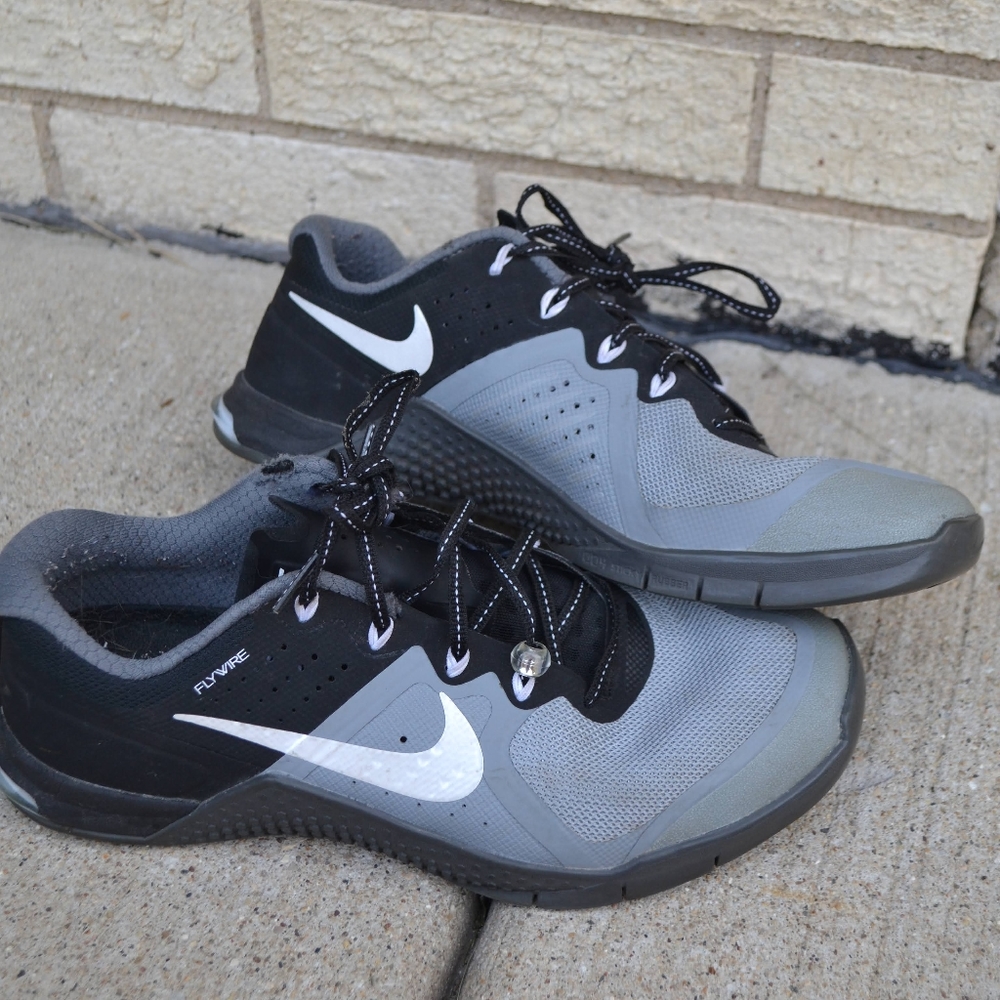 Nike Flywire Gray Womens Running Shoes - Gem